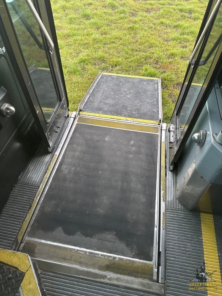 2003 Gillig G27B102N4 Bus - Moses Lake